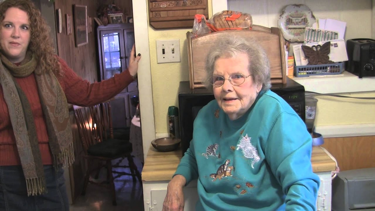 THANKSGIVING 2014 VISITING AUNT NANCY - YouTube