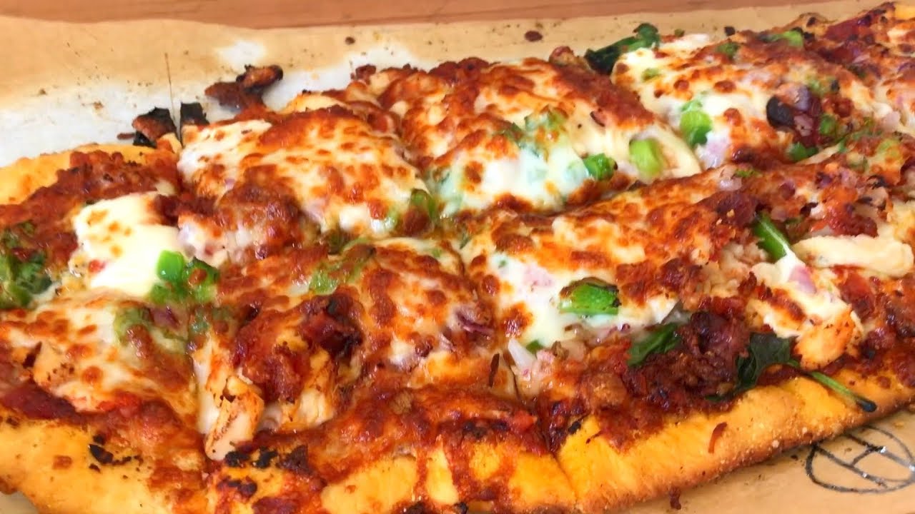 Slim & Husky's Pizza Beeria - PIZZA WARS - YouTube