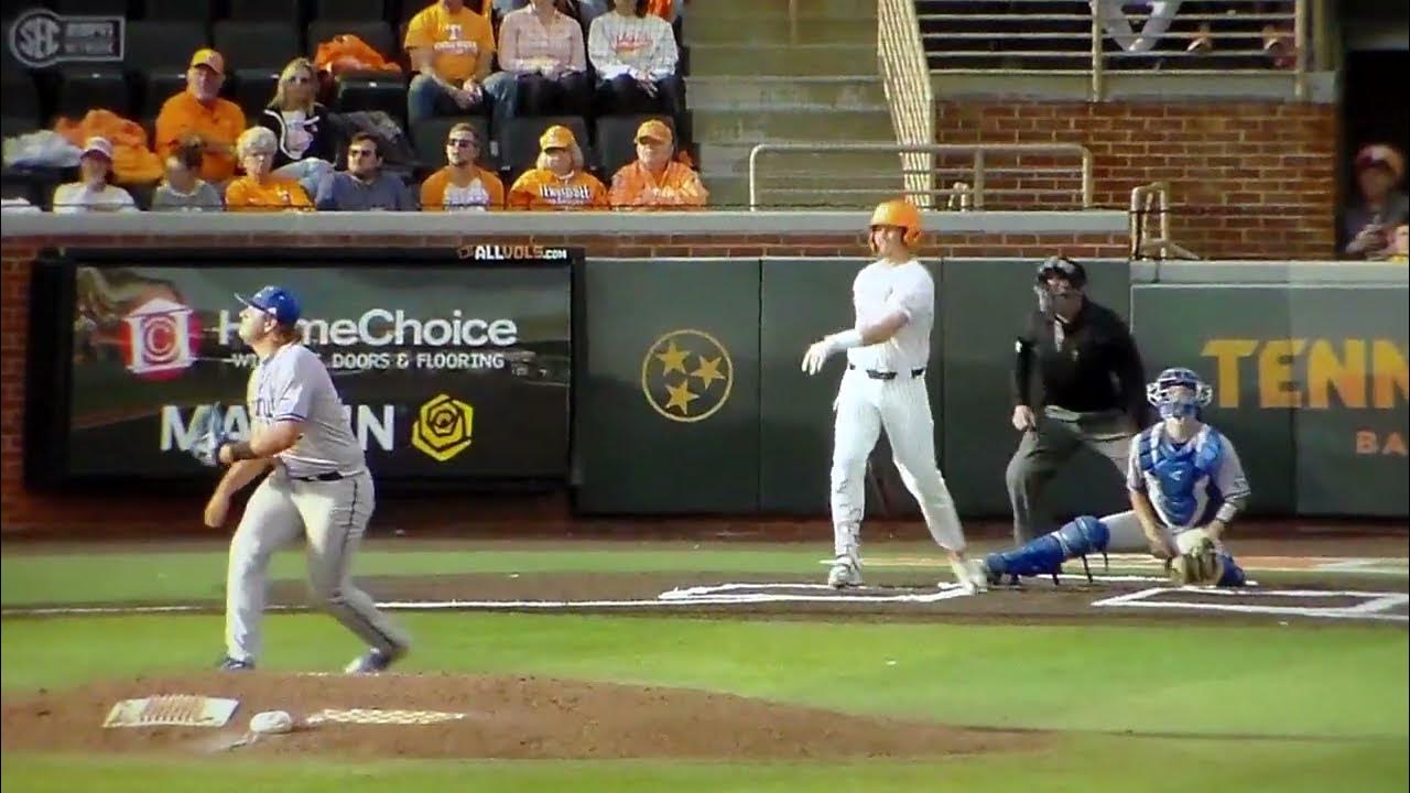 Tennessee's Blake Burke hits home run vs. North Carolina-Asheville - YouTube