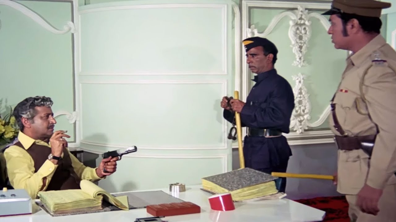Mujhe Hatkadi Lagane Wala Abtak Paida Nahi Hua - Pran Action Dialogue ...