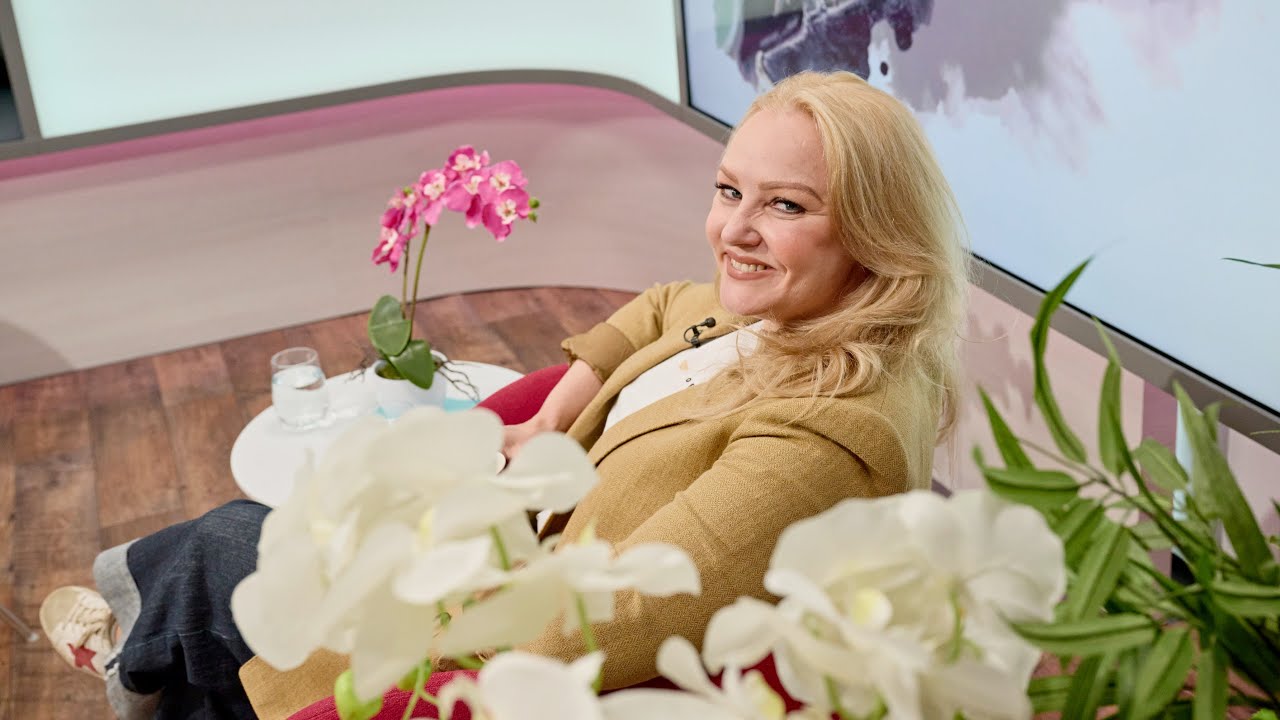 ORF-Moderatorin Verena Scheitz - YouTube