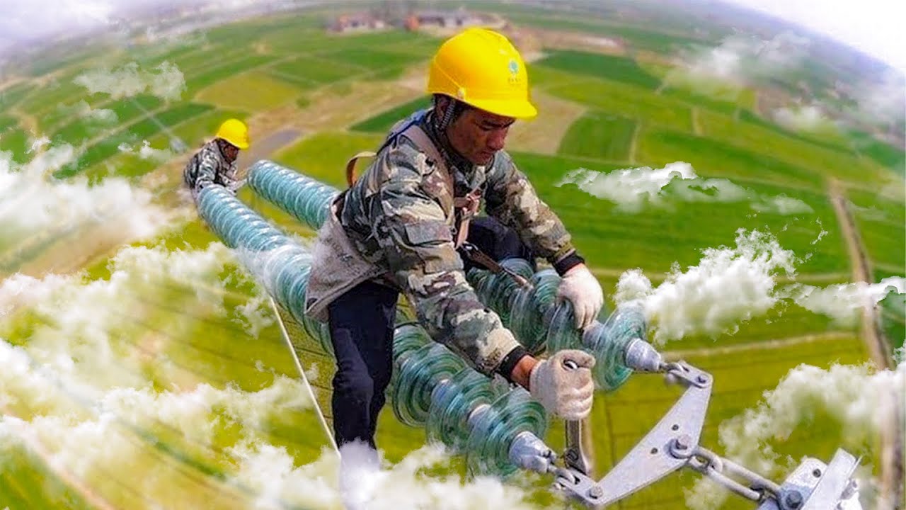 World's Most Dangerous Jobs! - YouTube