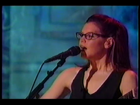 Lisa Loeb "Stay"w/ Dweezil Zappa Hard Rock Live, 1998 - YouTube