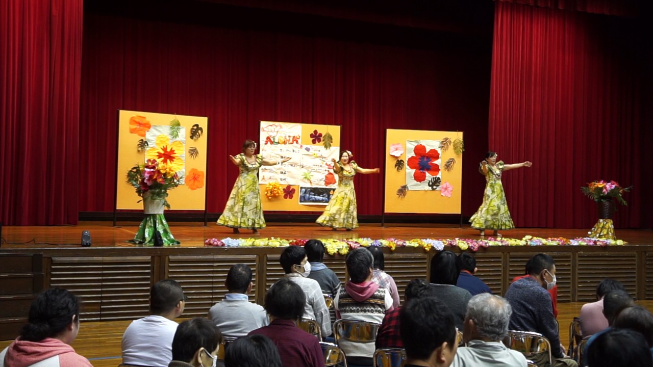 クウレイアワプヒ ku'u Lei Awapuhi HULA - YouTube