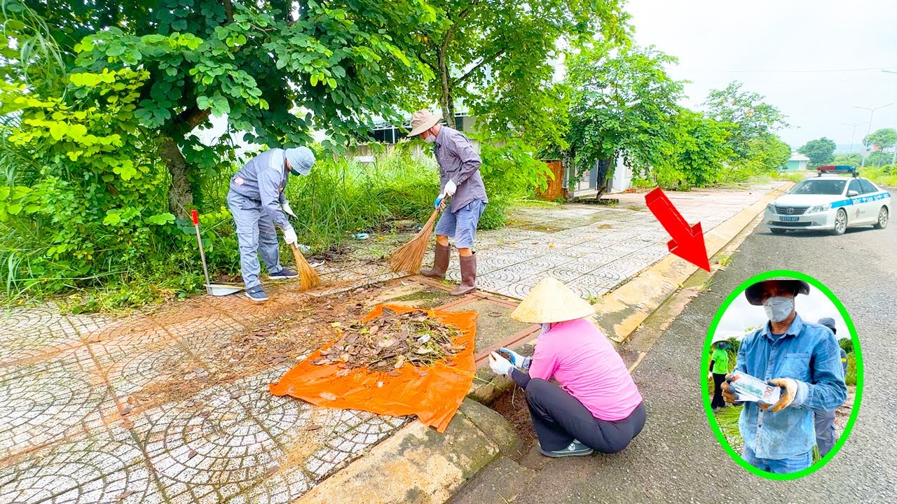 CLEANING UP A STREET MORE THAN 10M WIDE AND DISCOVERING SHOCKING ...