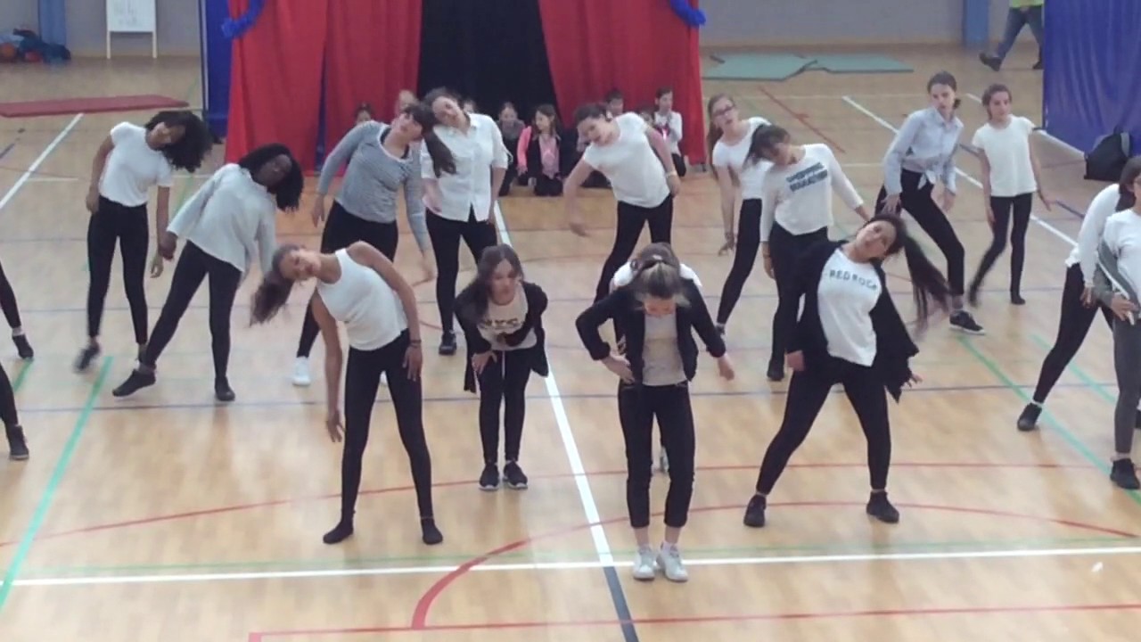 Eva & Violet dance-off - YouTube