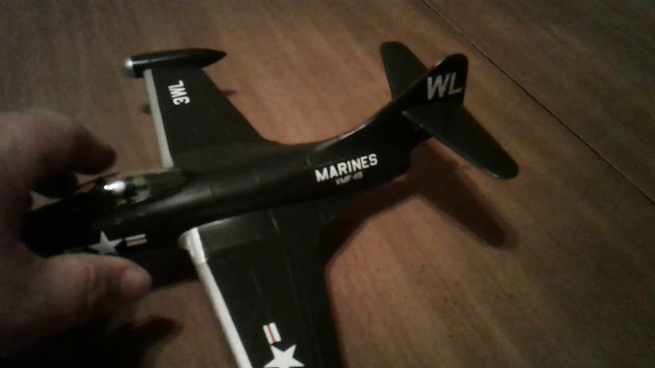 AMT 1/48 scale F9 Panther - YouTube