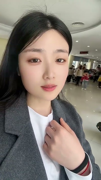 生活到底赋予了我什么，是丧偶的女人，是孝顺的儿媳妇，还是超人般的单亲妈妈，还是不幸的苦命女人、、、、、为母不易 抖音小助手 Youtube