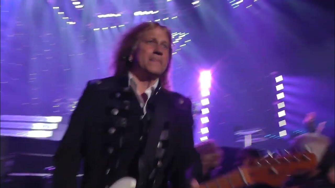 Trans-Siberian Orchestra "First Snow" live 11/20/16 (12) Providence,RI ...