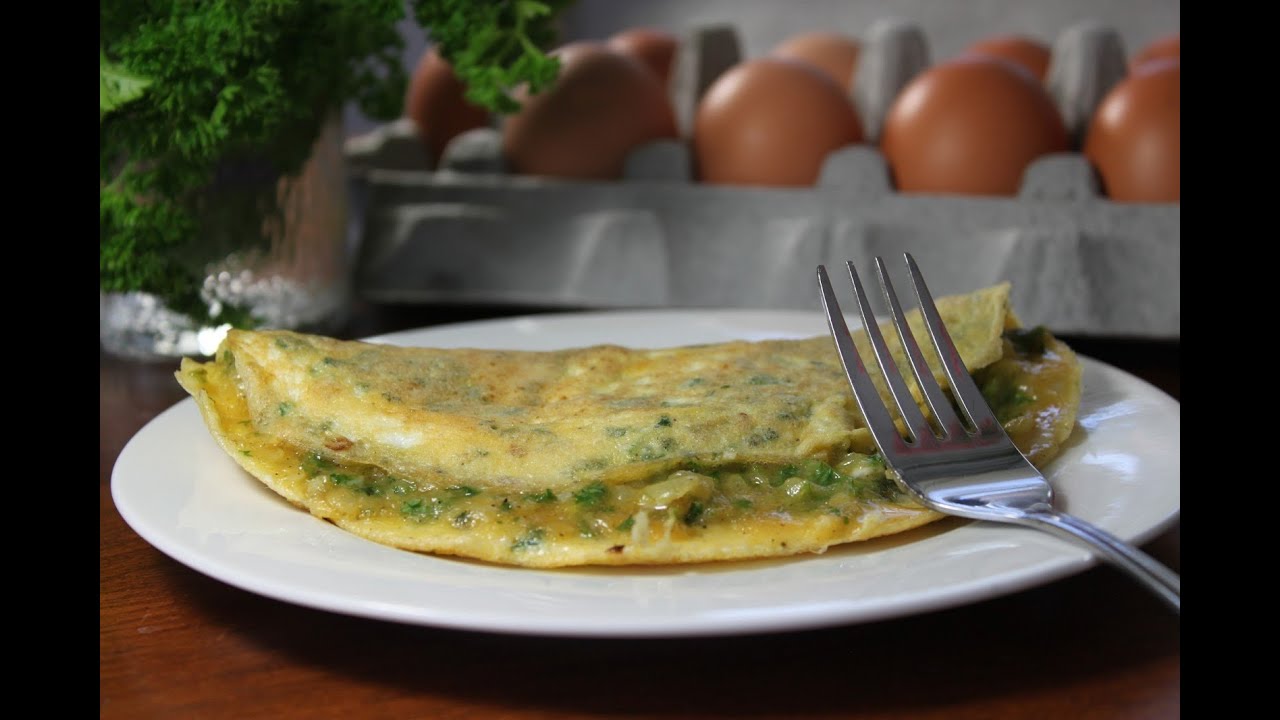 Breakfast omelette the Mediterranean way - eggah عجة البيض - YouTube