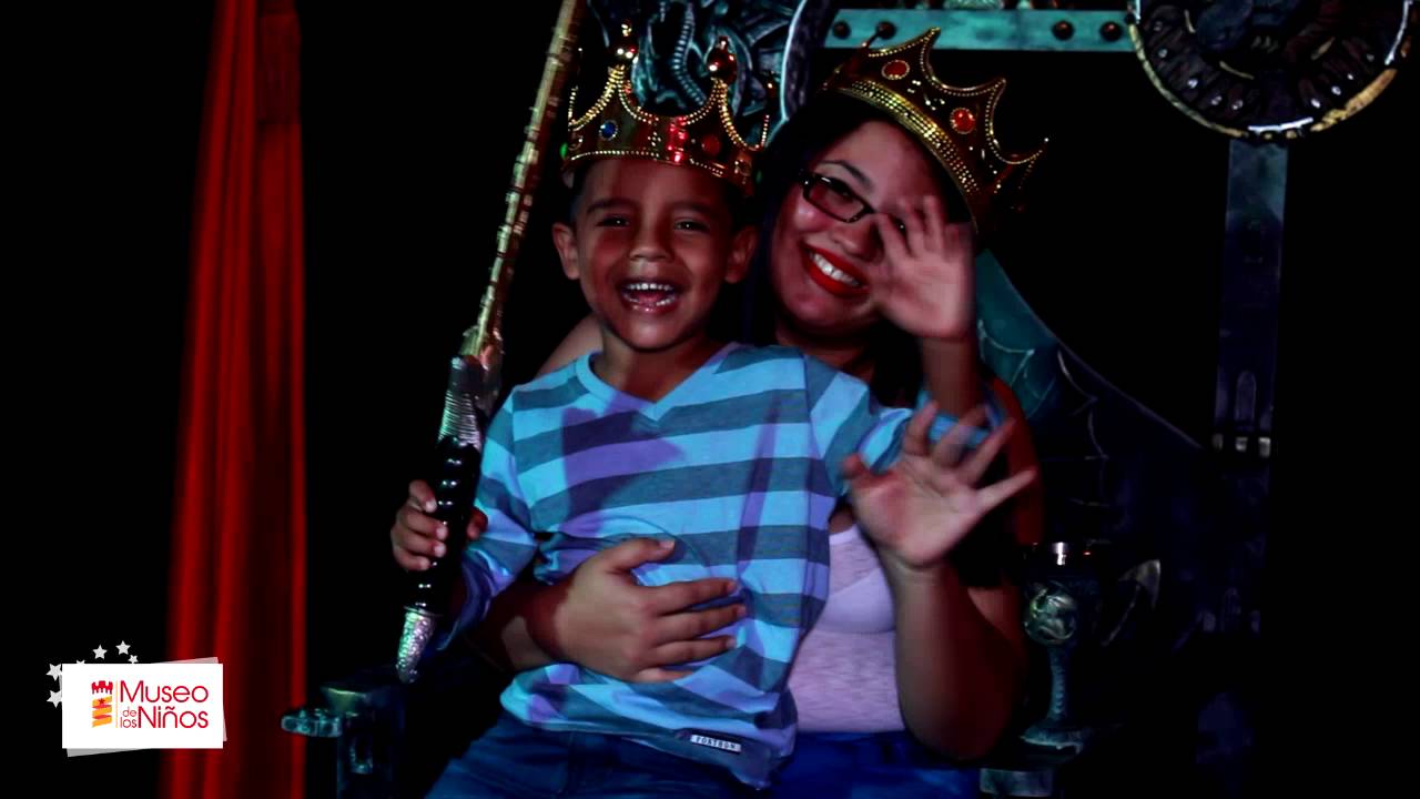Jennifer Umaña y su hijo vinieron desde Quepos para conocer la ...