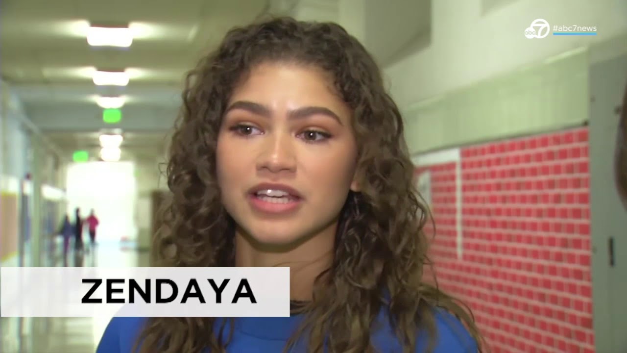 Actress Zendaya visits students at Fruitvale Elementary School - YouTube