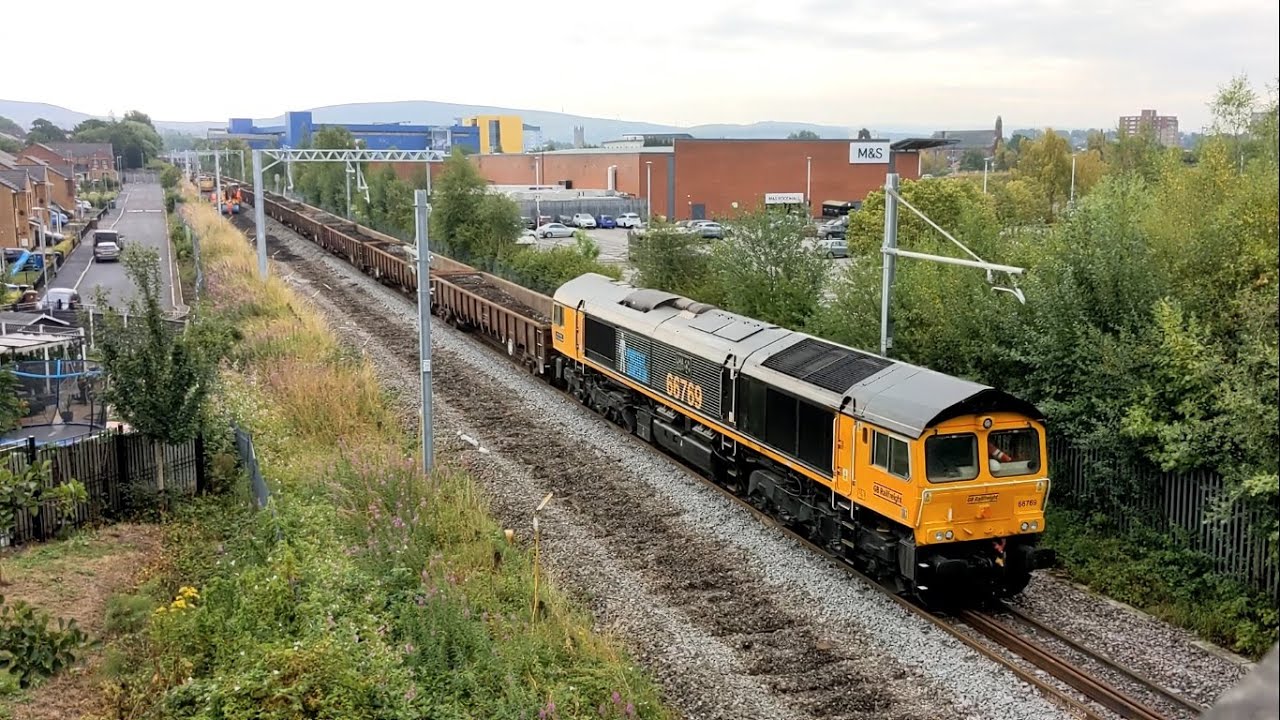 Engineering works at Ashton Moss on 23/7/22. - YouTube