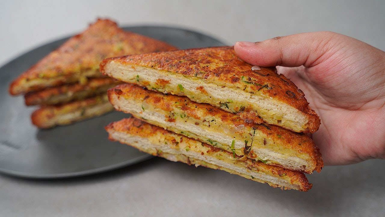 Crispy Potato French Toast | Aloo Bread Toast Recipe | Yummy - YouTube