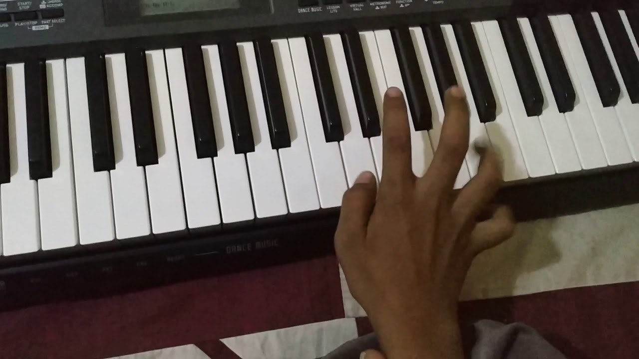 How to bang coca cola tu song on keyboard - YouTube