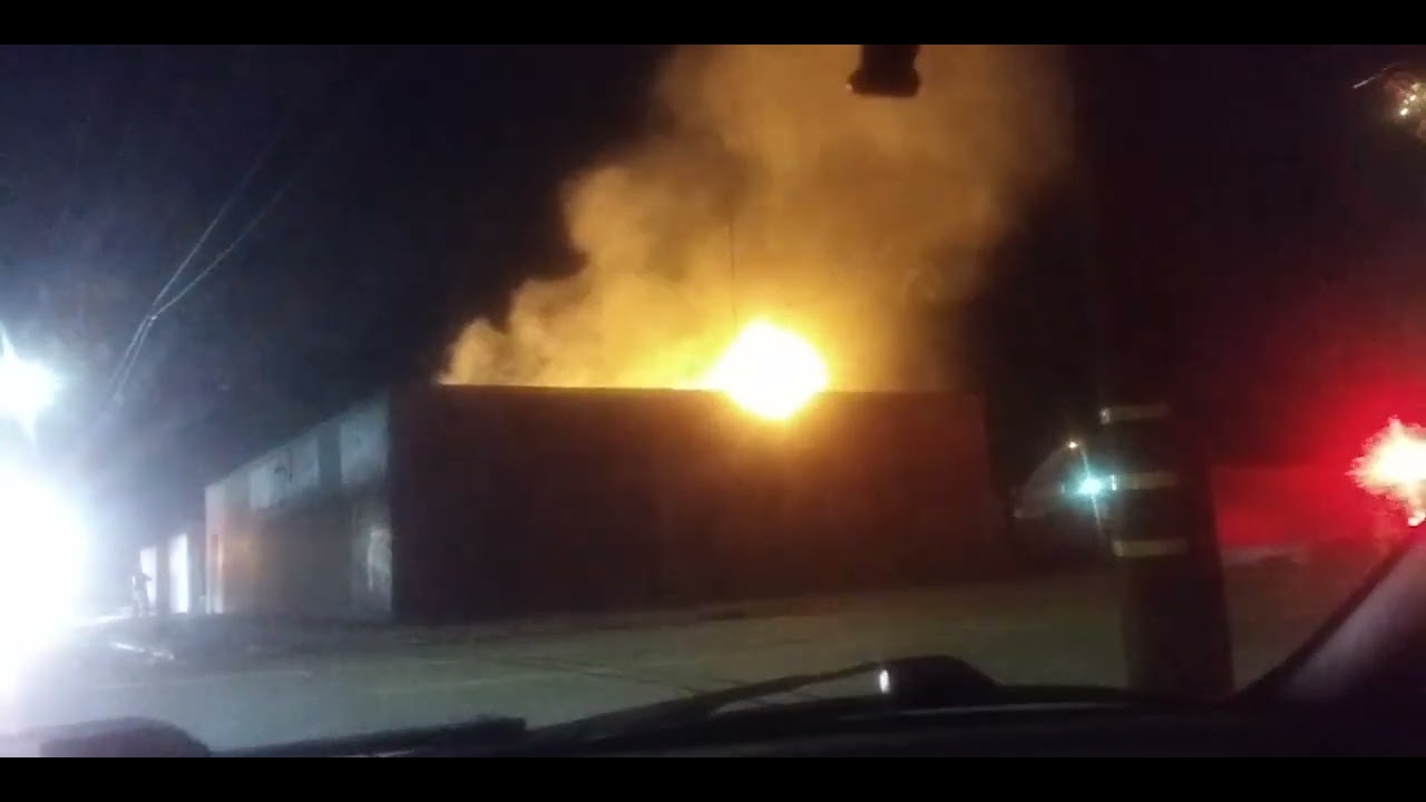 SBCFD Commercial Structure Fire - YouTube