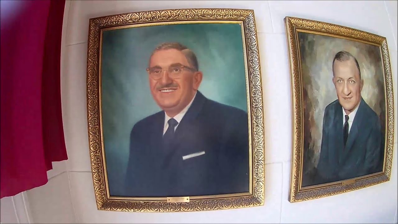 Gary City Hall & The Hallway of Mayors Portraits ~ Gary, Indiana - YouTube