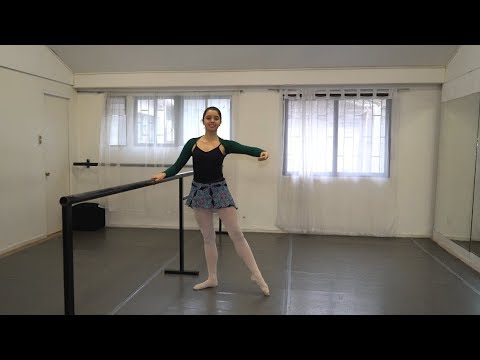Barra 01. Pliés y tendu desde la primera posición de pies - YouTube
