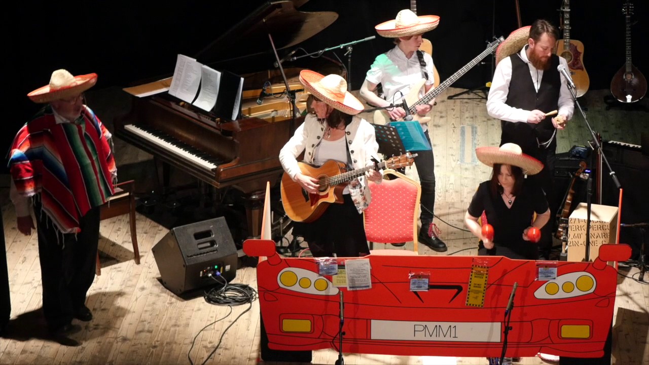 Polly Morris - Bumper (La Bamba) - YouTube