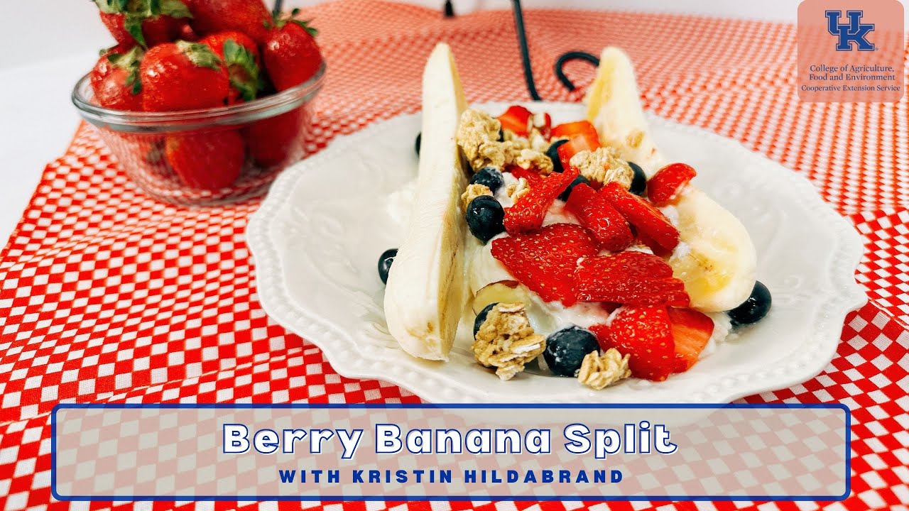 Berry Banana Split - YouTube