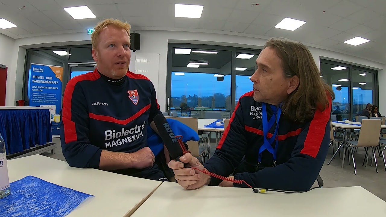 Interview mit Patrick Schneider nach dem Spiel gegen Düsseldorf II - YouTube