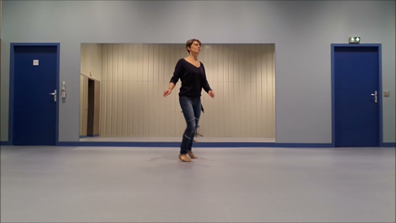 Footprints line dance - YouTube