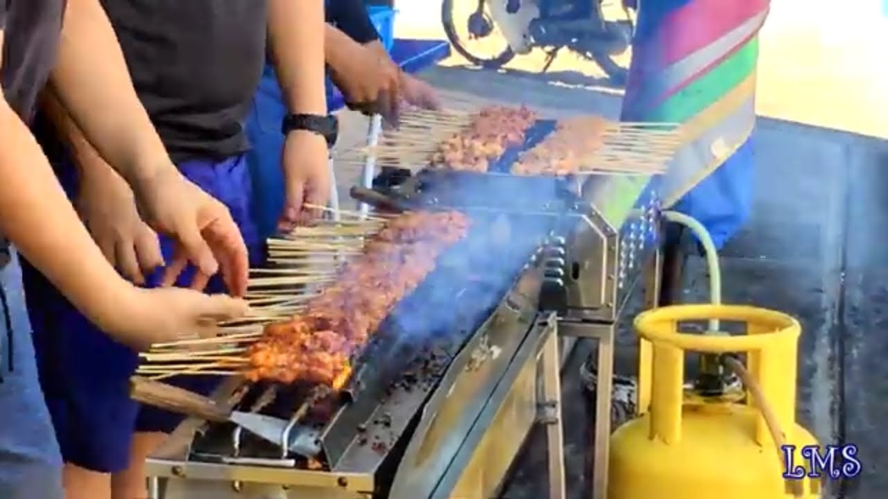 Penang Eaton Satay // The Delicious Satay Without Peanut Sauce - YouTube