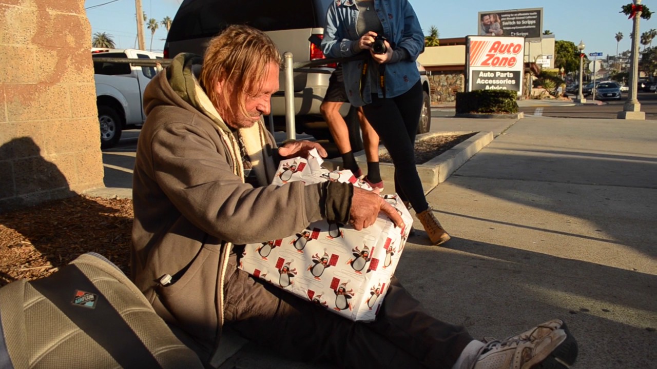 Giving Gifts to Homeless - YouTube