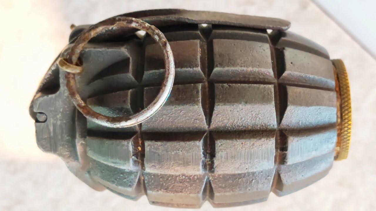 British Grenade.. Mills Bomb WW1 - YouTube