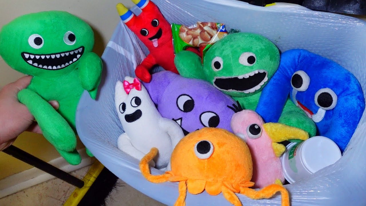 Garten of Banban Plushies (Garbage) - YouTube