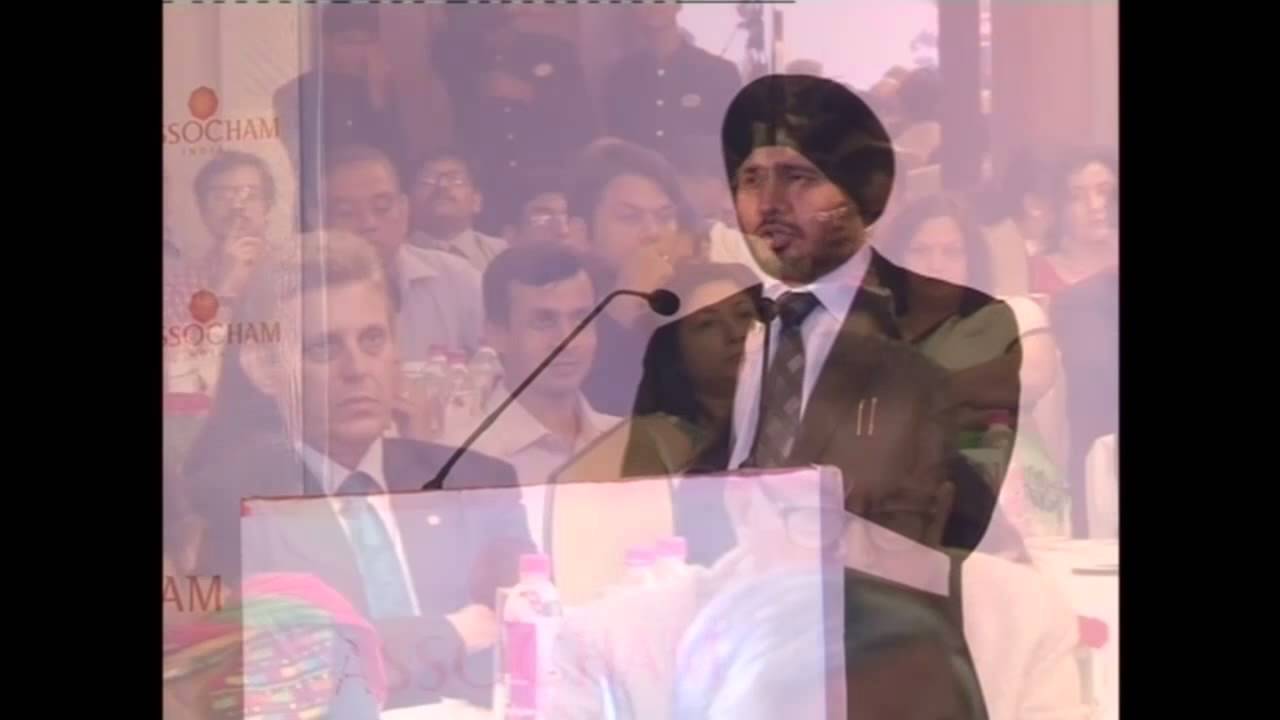 MANINDAR SINGH NAYYAR AT CONCERN 2013 - YouTube