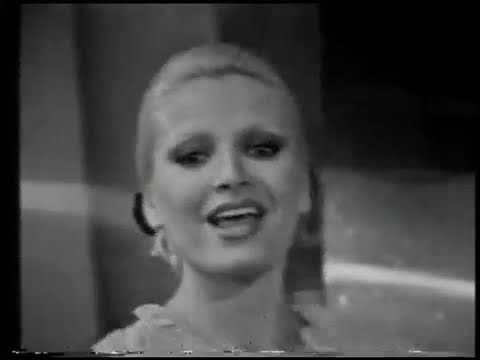 Ajda Pekkan -  Gözün Aydın (canlı)