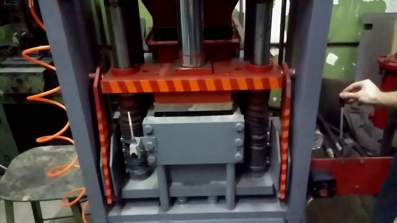 New brick. LEGO machine. Hydraulic press - YouTube