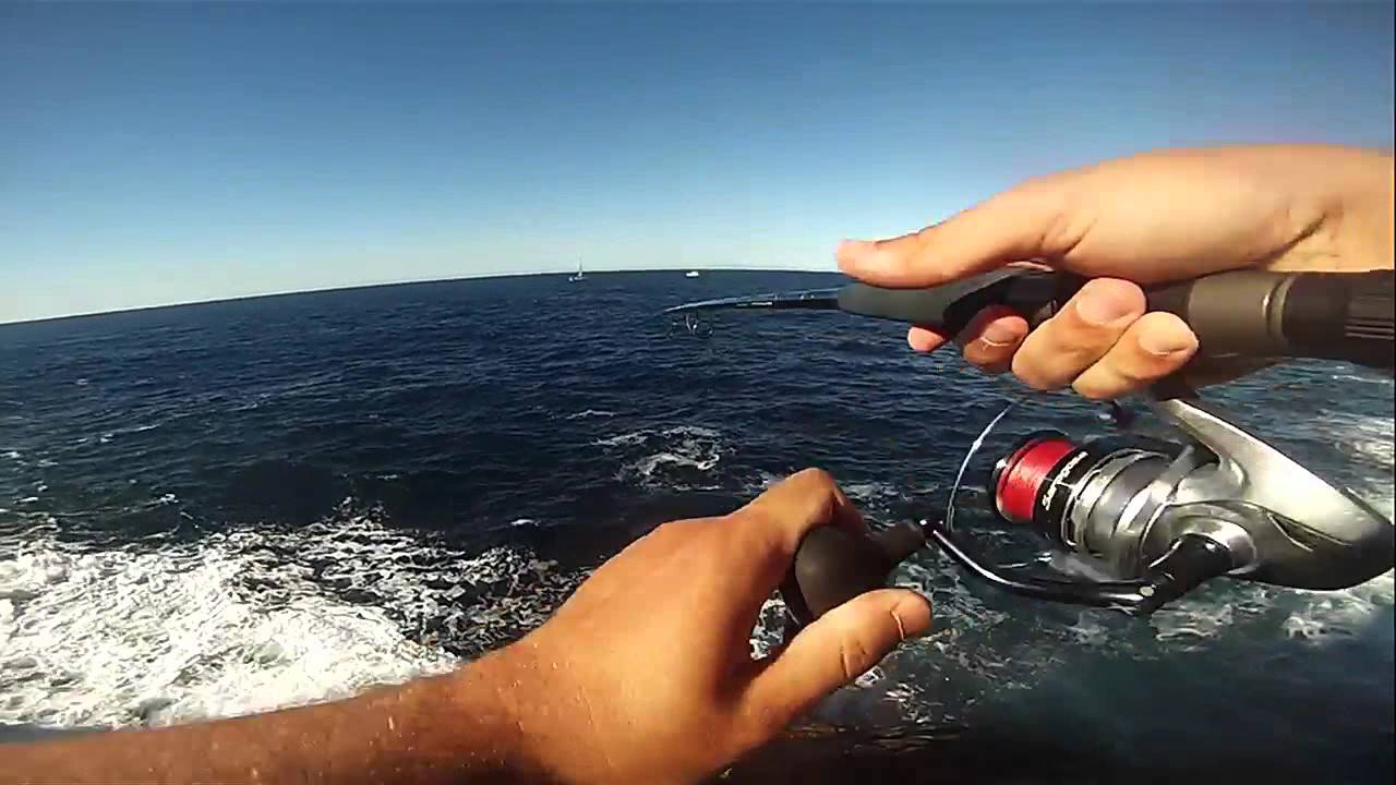 Shore jigging 01 (Thonine) - YouTube