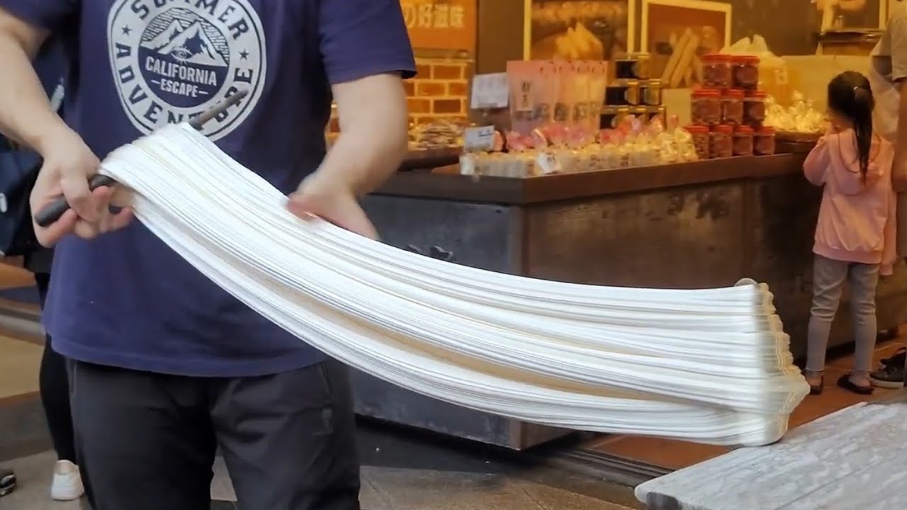 Amazing Hanmade Sugar Pulling Skills/ Sanxia Old Street in Taiwan ...