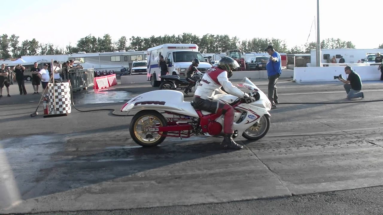 Rob Aston Record Breaking Pro Street runs 2013 Edmonton - YouTube