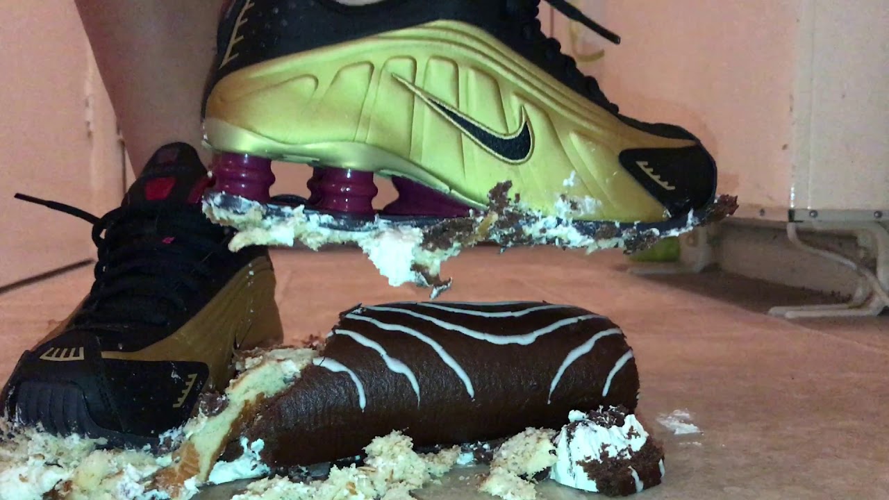 Kate Is Crushing Cake In Nike Shox Youtube