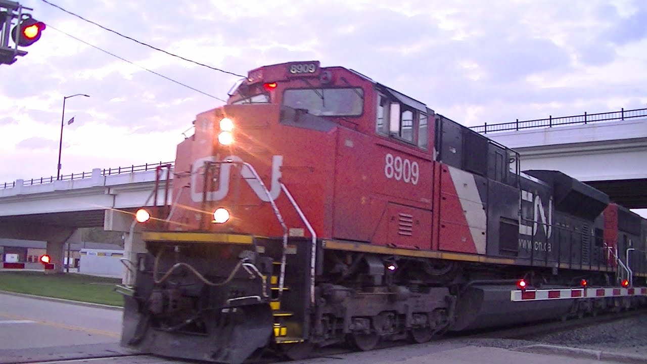 CN 8909 CN 5721 Southbound Manifest Under Johnson St Bridge 05-06-2023 - YouTube