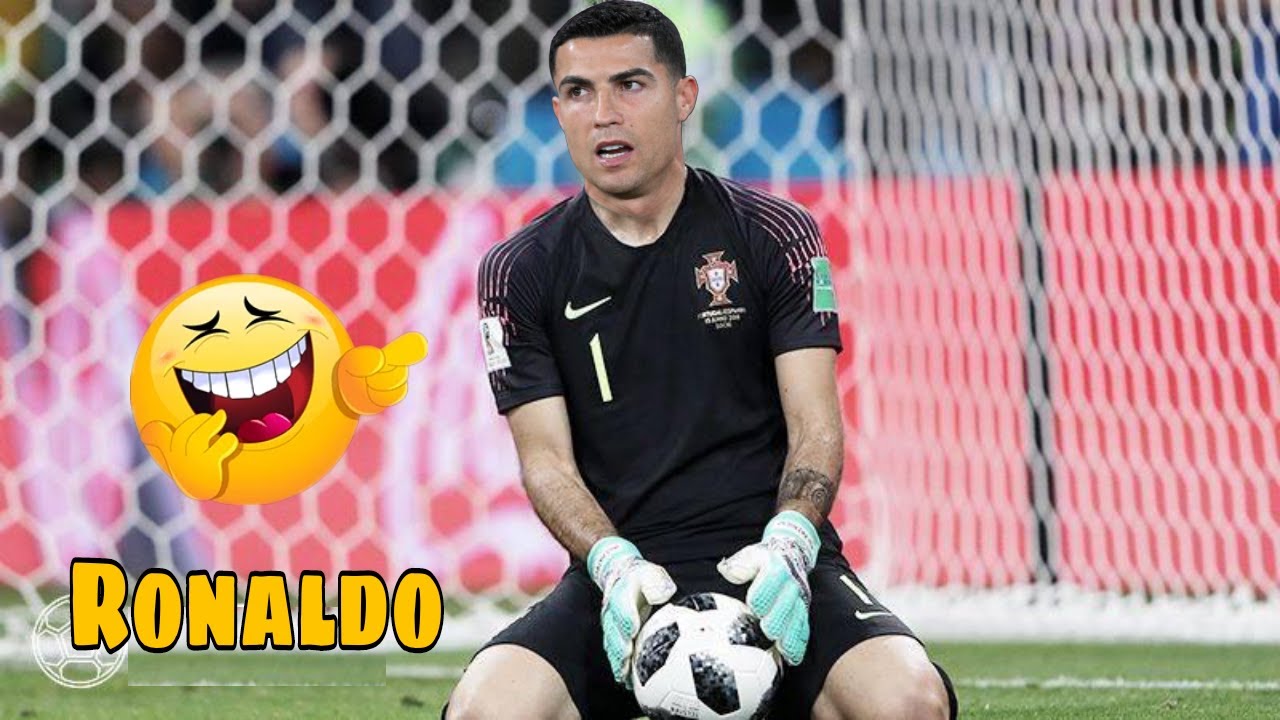 When Ronaldo Becomes A Goalkeeper - YouTube