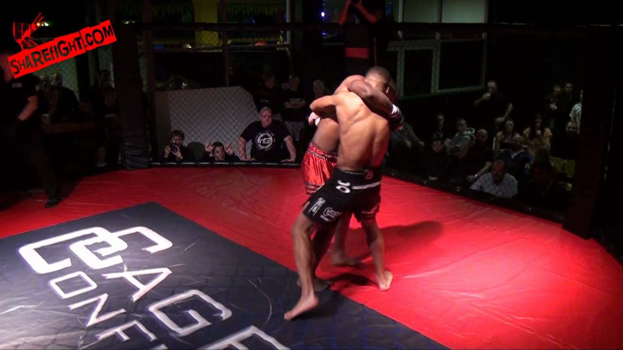 Shaun Lomas VS Danny Roberts Cage Conflict 11 SHAREFIGHT COM - YouTube
