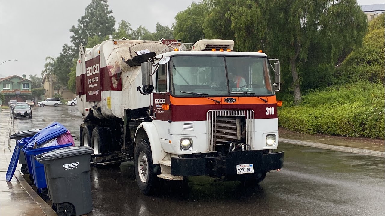 Fast Rapid Rail on Heavy Recycle - EDCO Disposal - YouTube