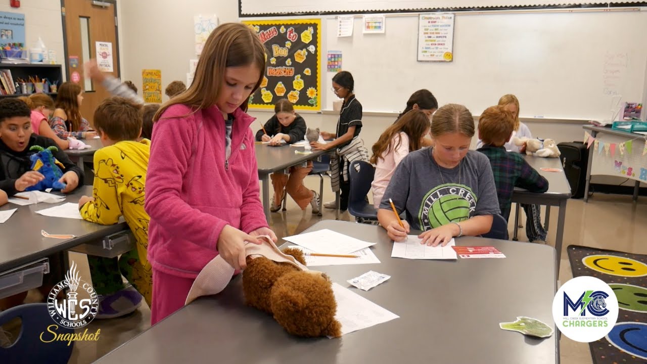 Mill Creek fifth graders learn about first aid - YouTube