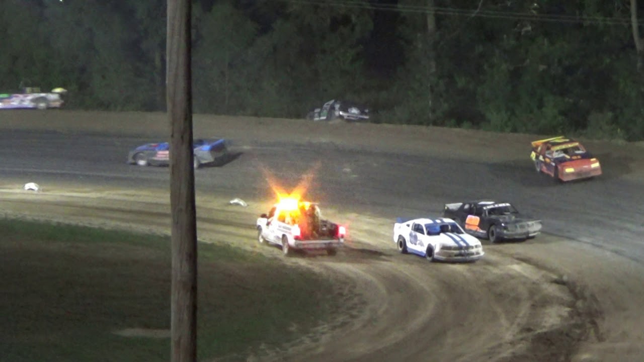 Street Stock Feature Race at Crystal Motor Speedway, Michigan on 09-03 ...