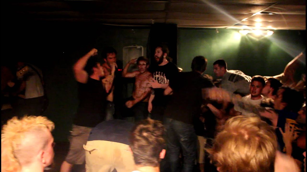 Ceremony - "Throwing Bricks" - YouTube