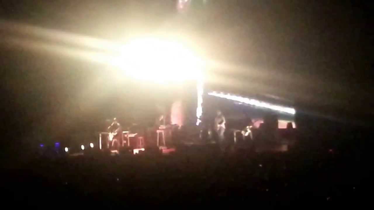 Sick, sick, sick - Queens Of The Stone age - Lyon Nov13 - YouTube