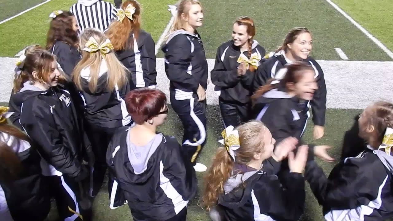 Larville. TCHS cheer huddle, 2015 - YouTube