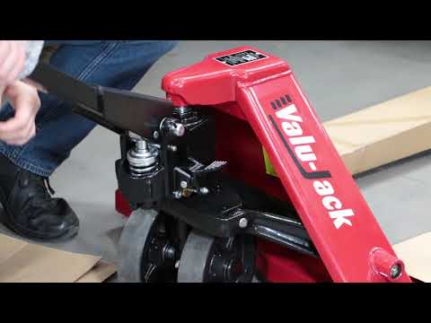 How-to Install the handle on your new pallet jack