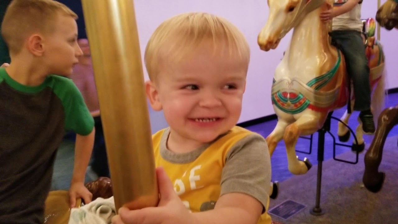 Children's Museum of Indianapolis Carousel - YouTube