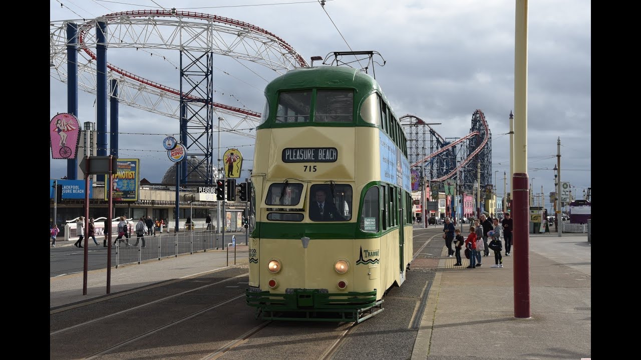 Blackpool Heritage Trams in Action - YouTube