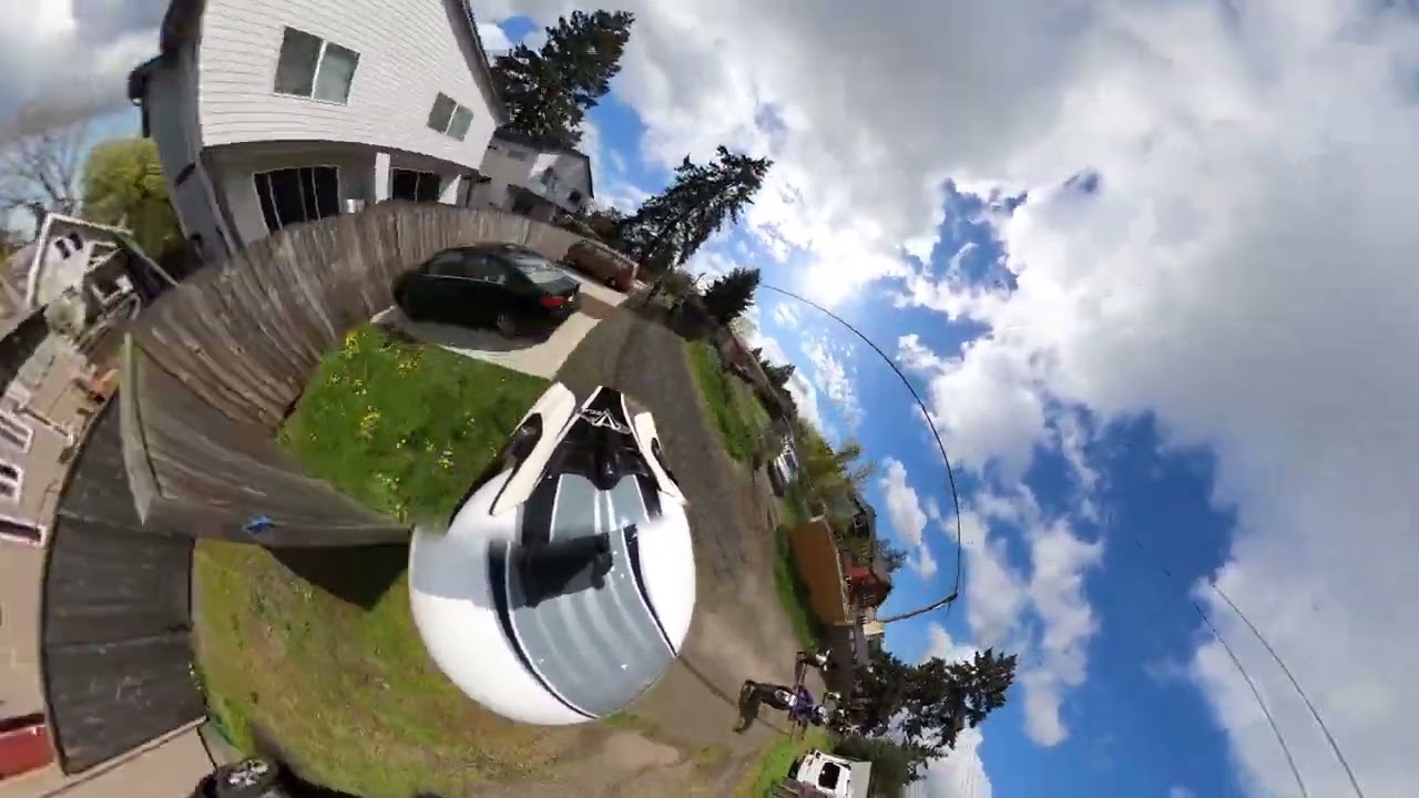 Portland alley sweeper 2022 clip 2 - YouTube